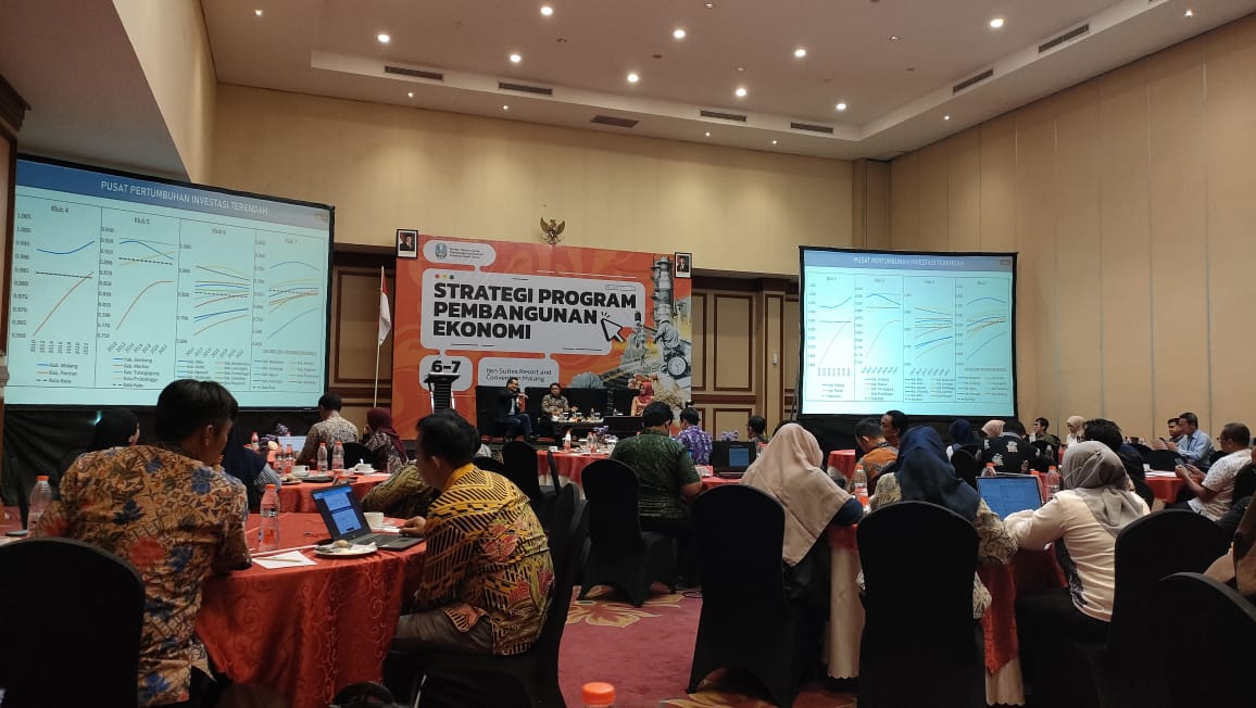 Bappeda Jatim Gelar Rapat Strategi Program Pembangunan Ekonomi - Badan ...